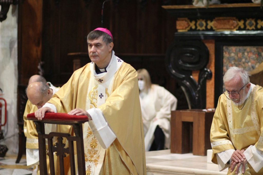 Mons. Roberto Repole in Cattedrale a Torino per la Messa del giorno di ...