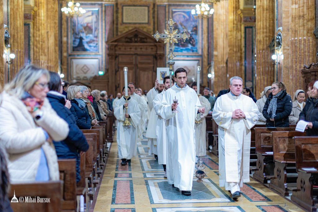 Mons. Giraudo presiede S. Messa della vigilia della solennità di S ...