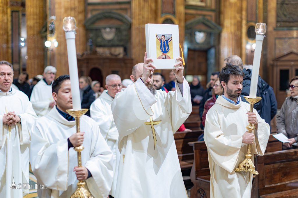 Mons. Giraudo presiede S. Messa della vigilia della solennità di S ...